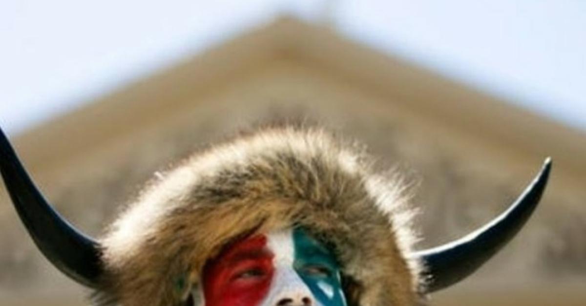 Usa, lo "sciamano" Jack Angeli rifiuta il cibo dal carcere: "Gli manca ...