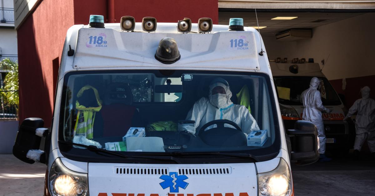 Si lega cintura alla gola per sfida su Tik Tok: muore bambina di 10 ...