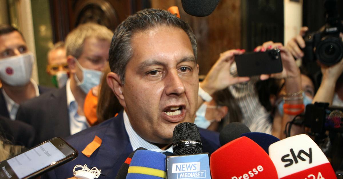 Toti patteggia la pena di 2 anni e 3 mesi, 1.620 ore di lavori ...