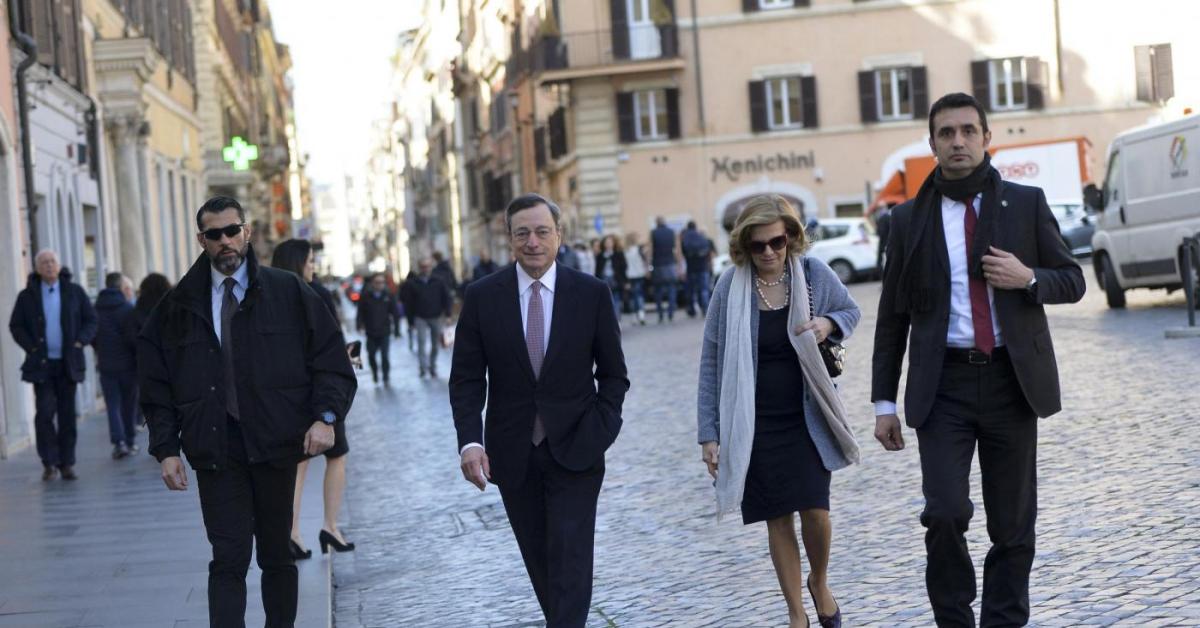 Chi è la moglie di Mario Draghi? Sobrietà e stile: ecco Maria Serena ...