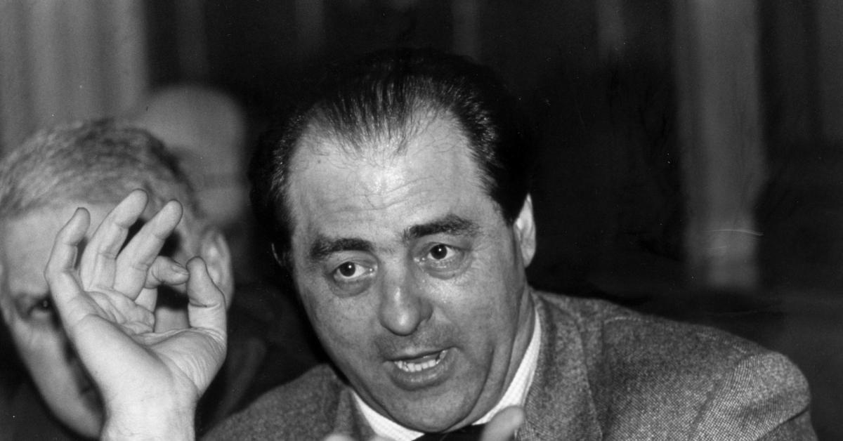 Tangentopoli: significato e vera storia in breve di Mani pulite - Il ...