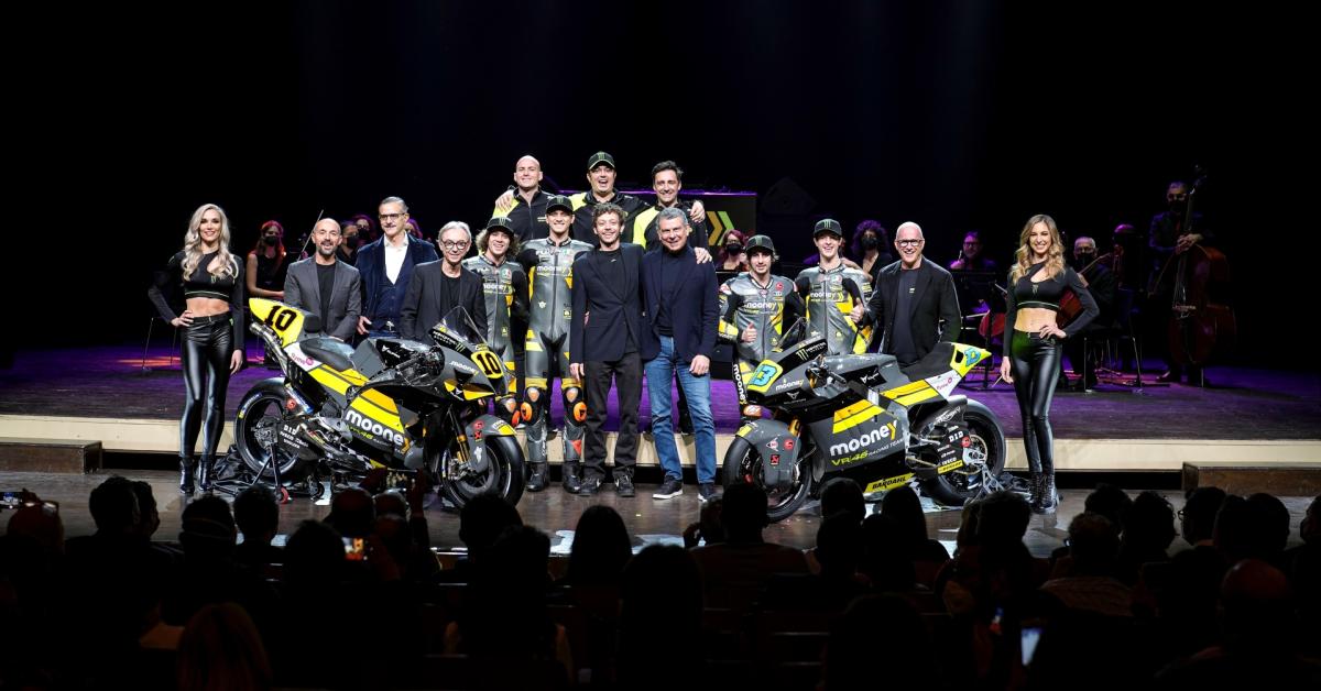 MotoGP, presentato il Mooney VR46 Racing Team. Emilio Petrone: “Creare ...