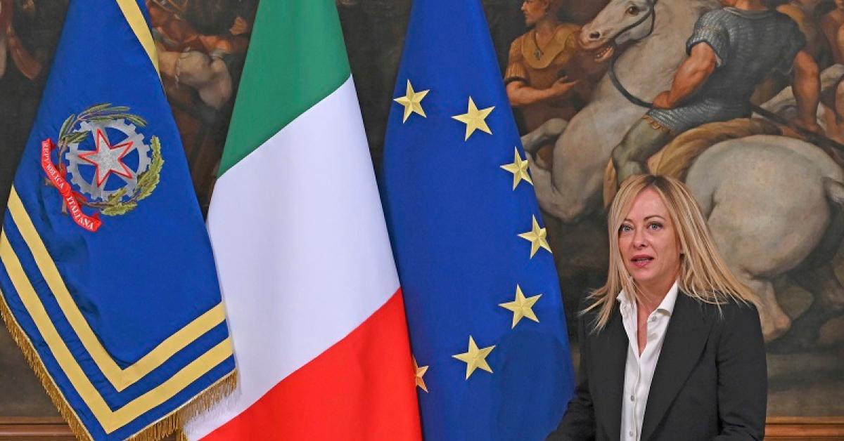 Meloni in Libia in concomitanza con la firma di un accordo da 8 mld tra Eni e National Oil Corp ...