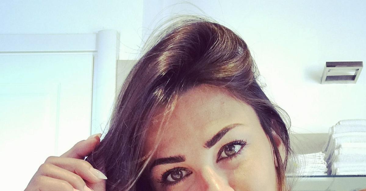 Serena Enardu, chi è oggi: Pago, figlio, biografia, carriera, Instagram ...