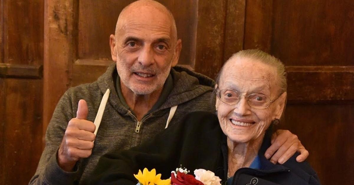 Addio ad Anna Marcacci, morta la madre di Paolo Brosio: aveva 102 anni ...