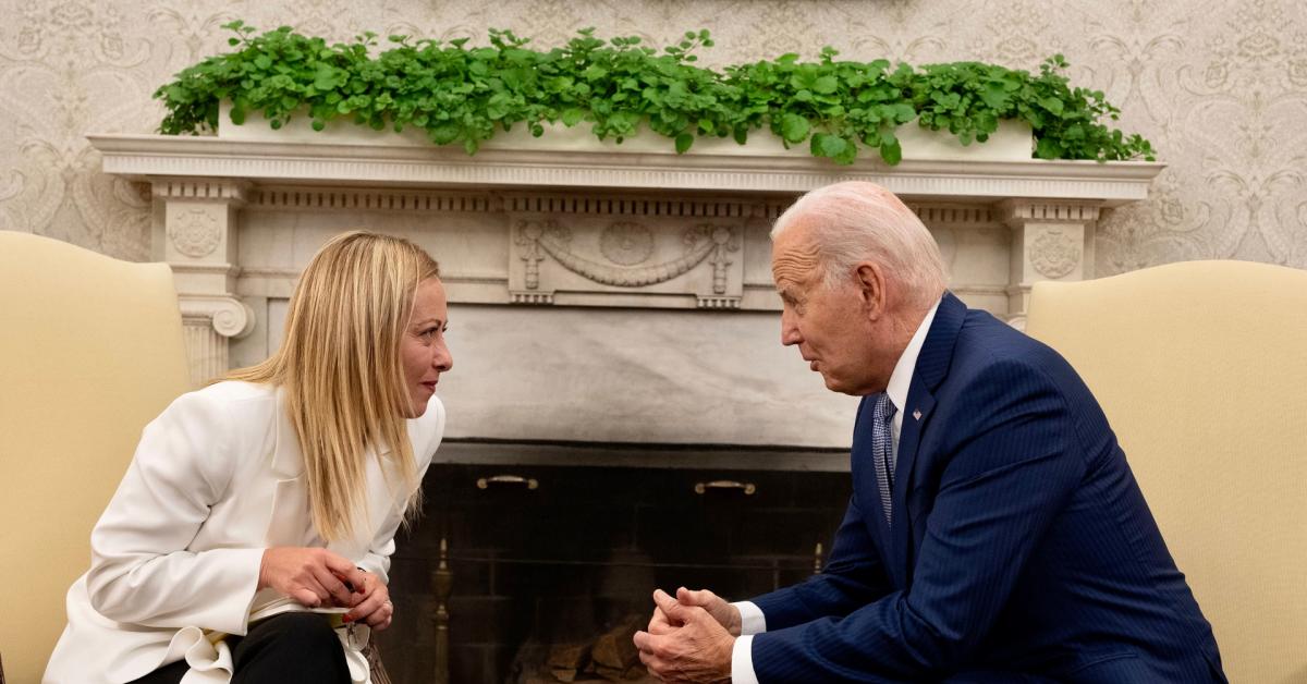 Meloni incontra Biden, un'ulteriore prova di subalternità: Italia ...