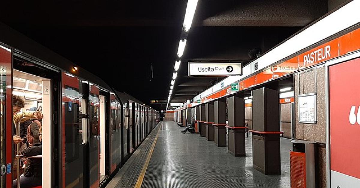 Milano, chiusa metro linea rossa M1 tra Cairoli e Pasteur per danni ...