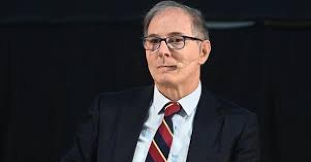 Arresto Toti, la bella vita di Signorini, la giovane fidanzata e il ...