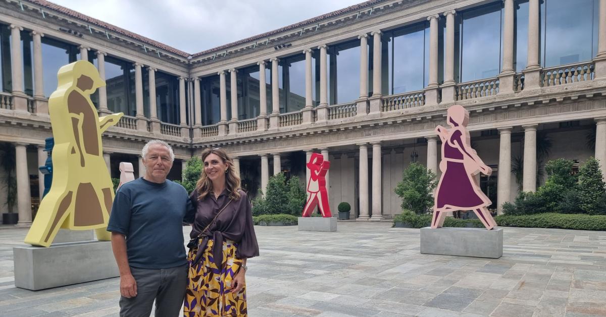Al Portrait Milano (Lungarno Collection) arrivano le Walking Figures ...