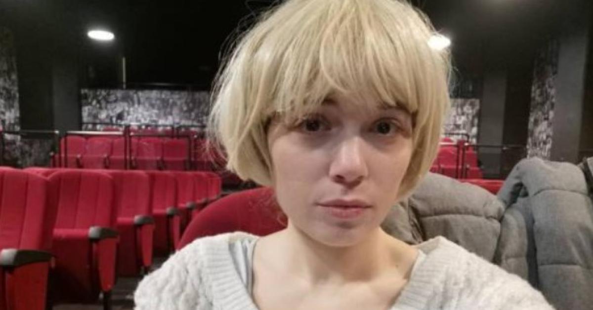 Francesca Carocci, chi è l'attrice romana morta per "miocardite ...