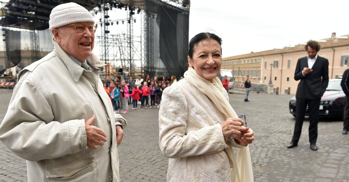 Addio a Beppe Menegatti, morto il marito di Carla Fracci e regista ...