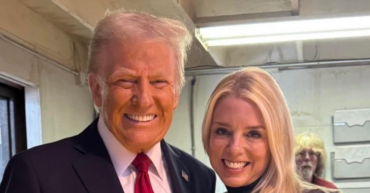 Pam Bondi, chi è la nuova Ministra della Giustizia Usa: ex procuratrice ...