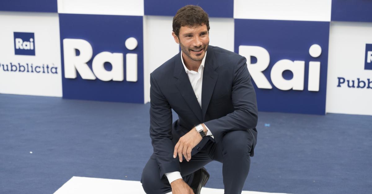 Sanremo sembra la Fashion Week, sfilano look esagerati, vince la giacca ...