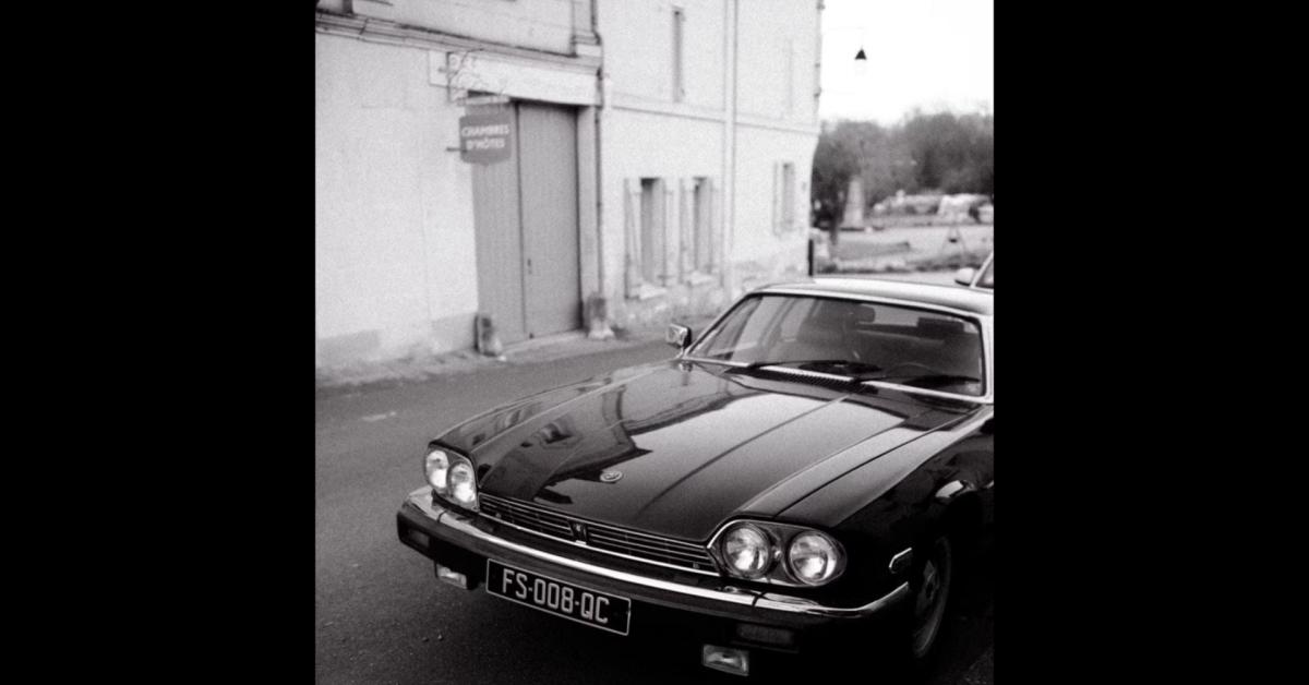 PERSONE ANORMALI - Episodio 22 - I ricchi mandano i loro soldi in ...