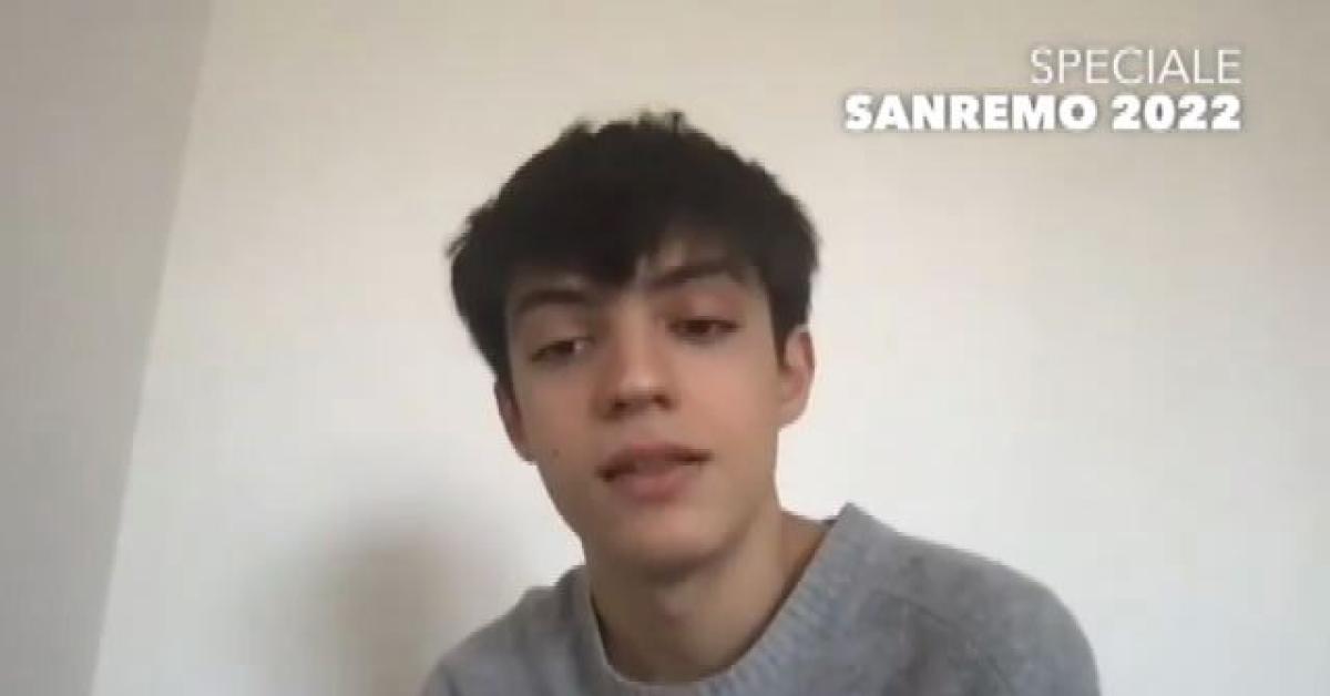 Chi è Matteo Romano, età, fidanzata, genitori, canzoni, Sanremo 2022 ...
