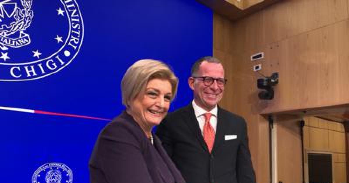 Lavoro, Calderone: "Nessun ripristino dimissioni in bianco" - Il ...