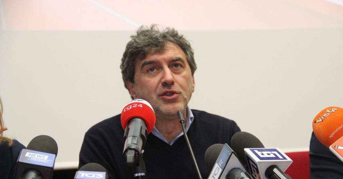 Marco Marsilio, chi è il presidente dell'Abruzzo: partito, programma ...