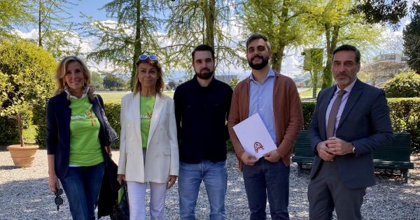 Firenze, alla Corsa dell’Arno torna il concorso “Il Cappello più bello ...