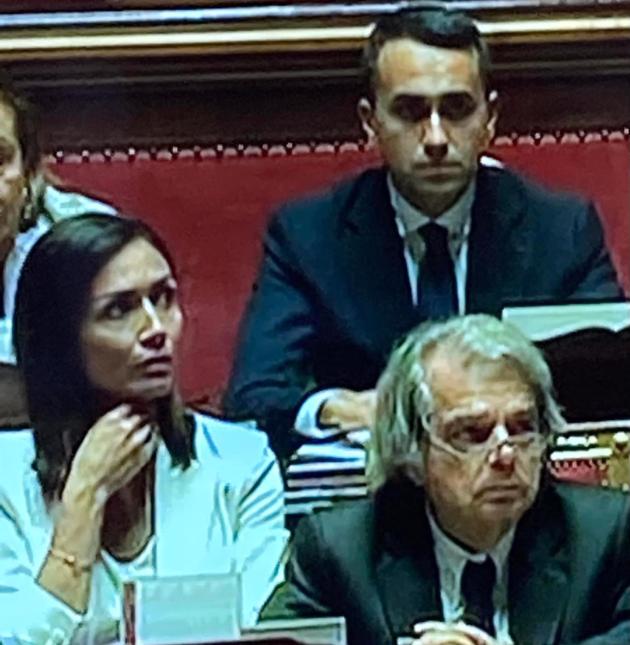 Draghi presenta le dimissioni (per la seconda volta): i meme - Foto 1 ...