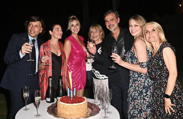 La festa di compleanno di Beppe Convertini - Il Giornale d'Italia