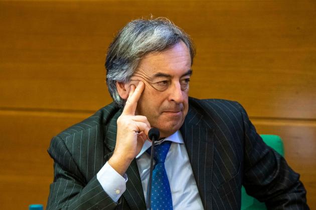 Burioni boccia in Microbiologia 398 studenti su 408, polemica social ...