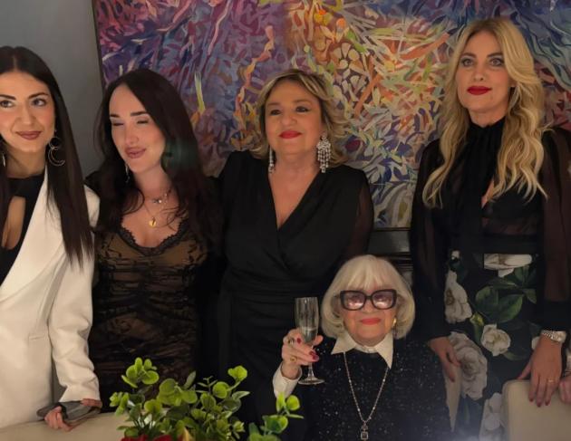 Monica Setta: dal successo di Storie di Donne al Bivio, Uno Mattina in Famiglia e Generazione Z ...