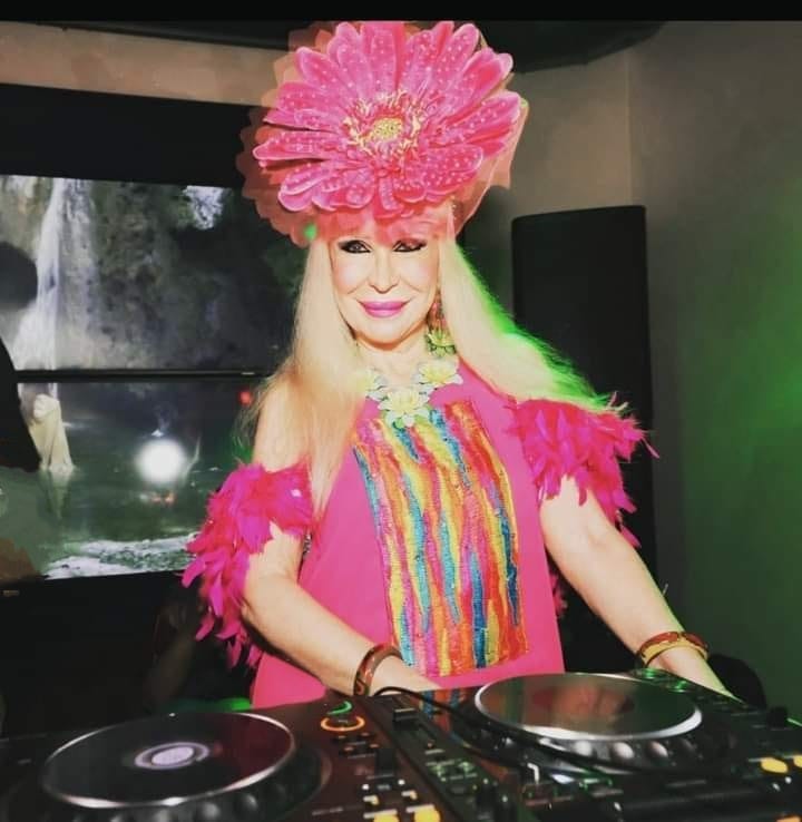 La Contessa Pinina Garavaglia al Club 06 Roma Reunion, 30 anni di ...